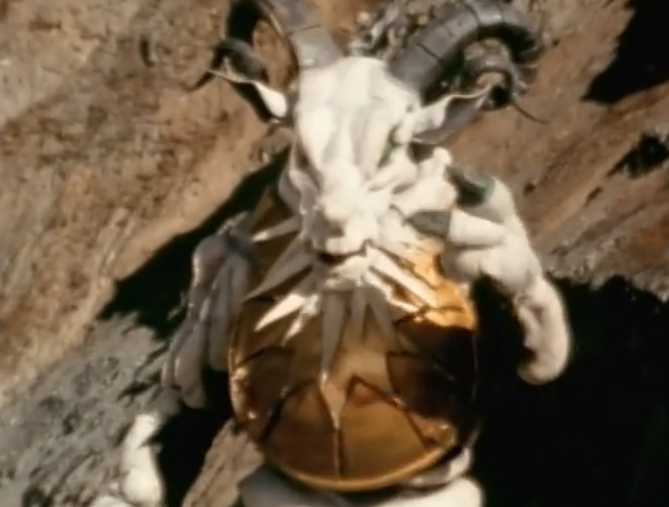Mighty Morphin Power Rangers S:02 E07 – Channel: Superhero