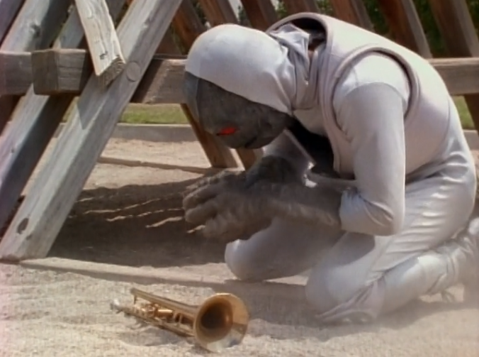 Mighty Morphin Power Rangers S:02 E:15 – Channel: Superhero