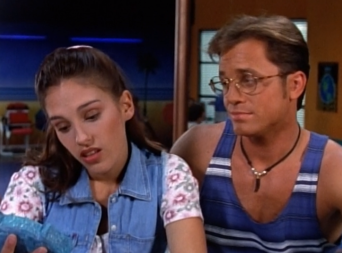 Mighty Morphin Power Rangers S:02 E:16 – Channel: Superhero